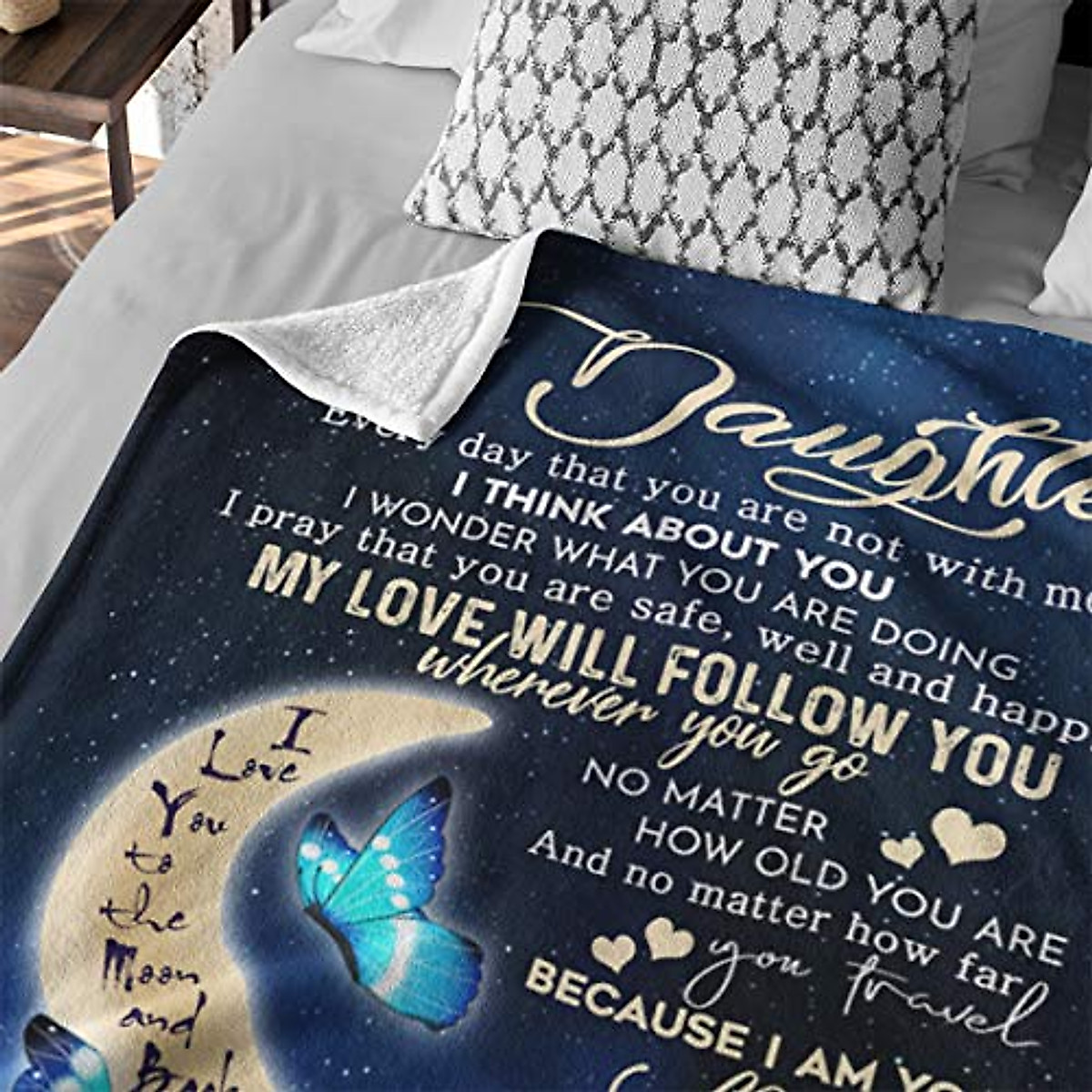 Personalized Fleece Blanket to My Daughter Everyday That You're not with Me I Think of You Best Gift for Daughter from Mom, Dad Great for Birthday Christmas Thanksgiving Graduation (Mom, Fleece)