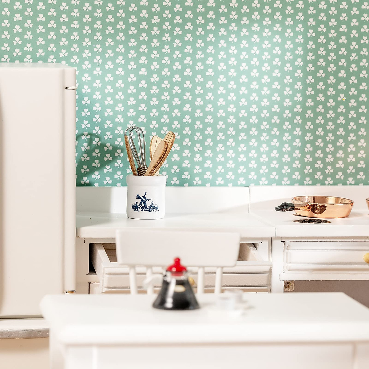 SAMCAMI Wooden Dollhouse Furniture Set - Miniature Dollhouse Furniture 1 12 Scale for Dollhouse Kitchen - Doll House Furniture Toys Incl Kitchen Cabinets, Dining Table, Refrigerator and Others (White)