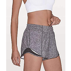 LULULEMON Hotty Hot Short Low-Rise 4" Long (Color 002, 6)