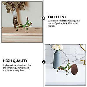Fake Mantis Insect Figure Model: Plastic Praying Mantis Figurines Model Kit Insect Animal Prank Gifts for Table Decor Garden Animal Props 2Pcs