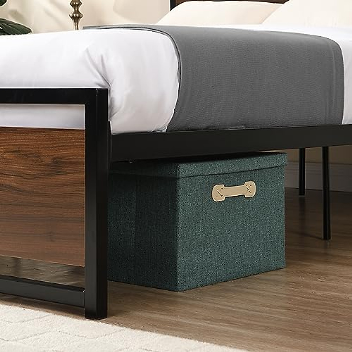 HAUSHECK Queen Size Platform Bed Frame, Industrial Stlye Bed Frames w/Headboard & Footboard, Metal Bedframe No Box Spring Needed w/Strong Steel Slat Support Mattress Foundation for Teen, Adults