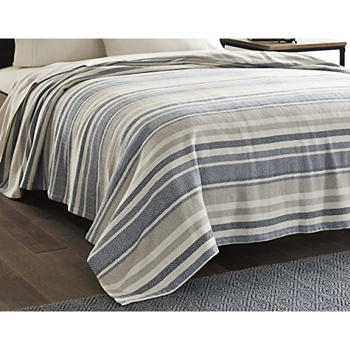 Eddie Bauer - King Blanket, Lightweight Cotton Bedding, Home Decor for All Seasons (Herringbone Blue Stripe, King)