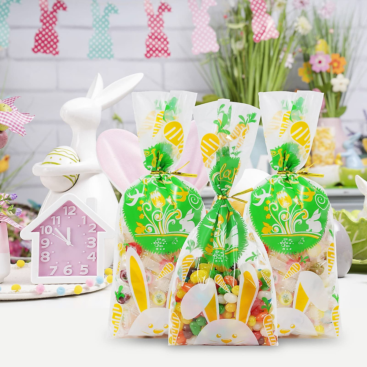 Artby7 50 Pack Easter Cellophane Bags, 5''x10.5'' Easter Treat Bags with Gold Twist Ties, Plastic Clear Cello Bags for Candy Goodie Easter Party Favor Supply Decoration