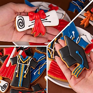Graduation Cookie Cutters Set 3 Pieces, Stainless Steel Graducation Cap Cookie Cutter, Diploma, Graduation Gown Dress Cookie Cutter for Graduation Celebration Party