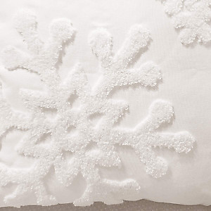 HUAGUOGUO 18 x 18 Inch 2PCs Embroideried Pillowcase，Christmas Holiday Falling Snowflake Cotton Linen Throw Pillow Cover Cushion Home Sofa Bed Car Decorative (White)