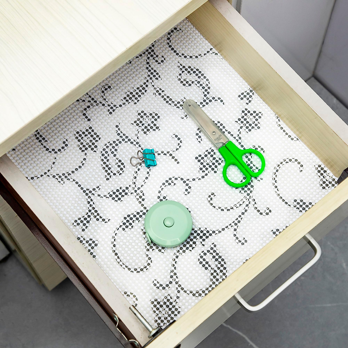 RAY STAR Shelf Liner, Non-Adhesive Refrigerator Liners for Shelves 12 * 120 inch, Vinyl Shelf Drawer Liner Non-Slip Bathroom Cabinet Liner for Kitchen/Storage/Desks (Wistereia)