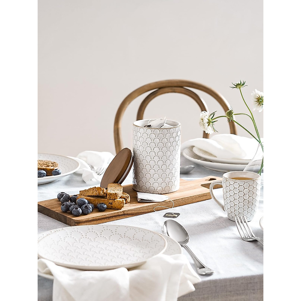 LE TAUCI Food Storage Containers with Airtight Lids, 78/25 oz Ceramic Flour and Sugar Canisters Sets, Embossed Large Jars for Pasta, Oats, Coffee Bean, Cookies, Rice, Grains, Tea - Set of 2, Fireworks