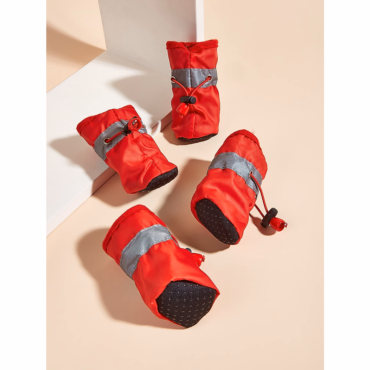 QWINEE 4pcs Dog Boots Dog Shoes Small Dog Puppy Shoes for Hot Pavement Summer Winter Outdoor Paw Protectors with Anti-Slip Sole Red M