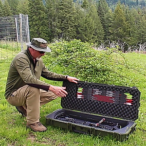 SKB iSeries Green Military Grade Designed Hard Case for Single Bow and Arrow with Grip Handles, Wheels, and Trigger Release Latches, Green