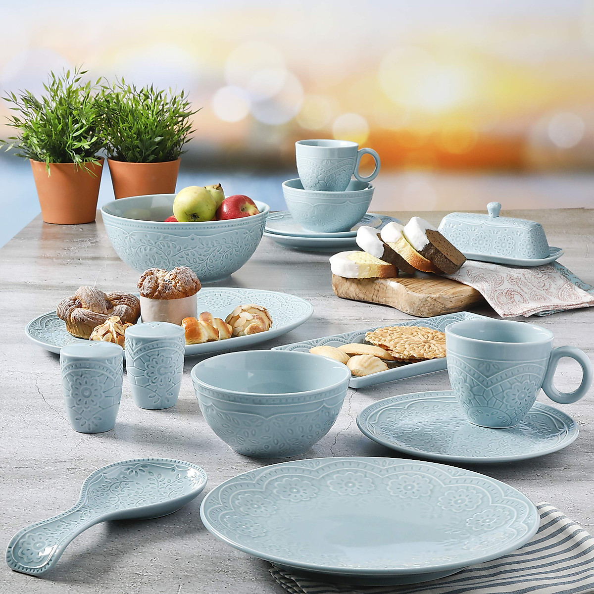 Gibson Elite Alemany 16 Piece Dinnerware Set, Aqua