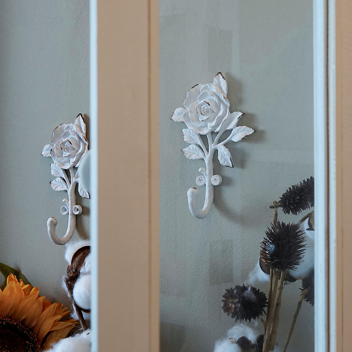SOFFEE DESIGN 2pcs White Single Hooks 3D Flower Retro Ornate Style for Room Wall Mounted Decoration, Coat Hat Scarf Hanging Entry Heavy Duty Hooks, Home Decor