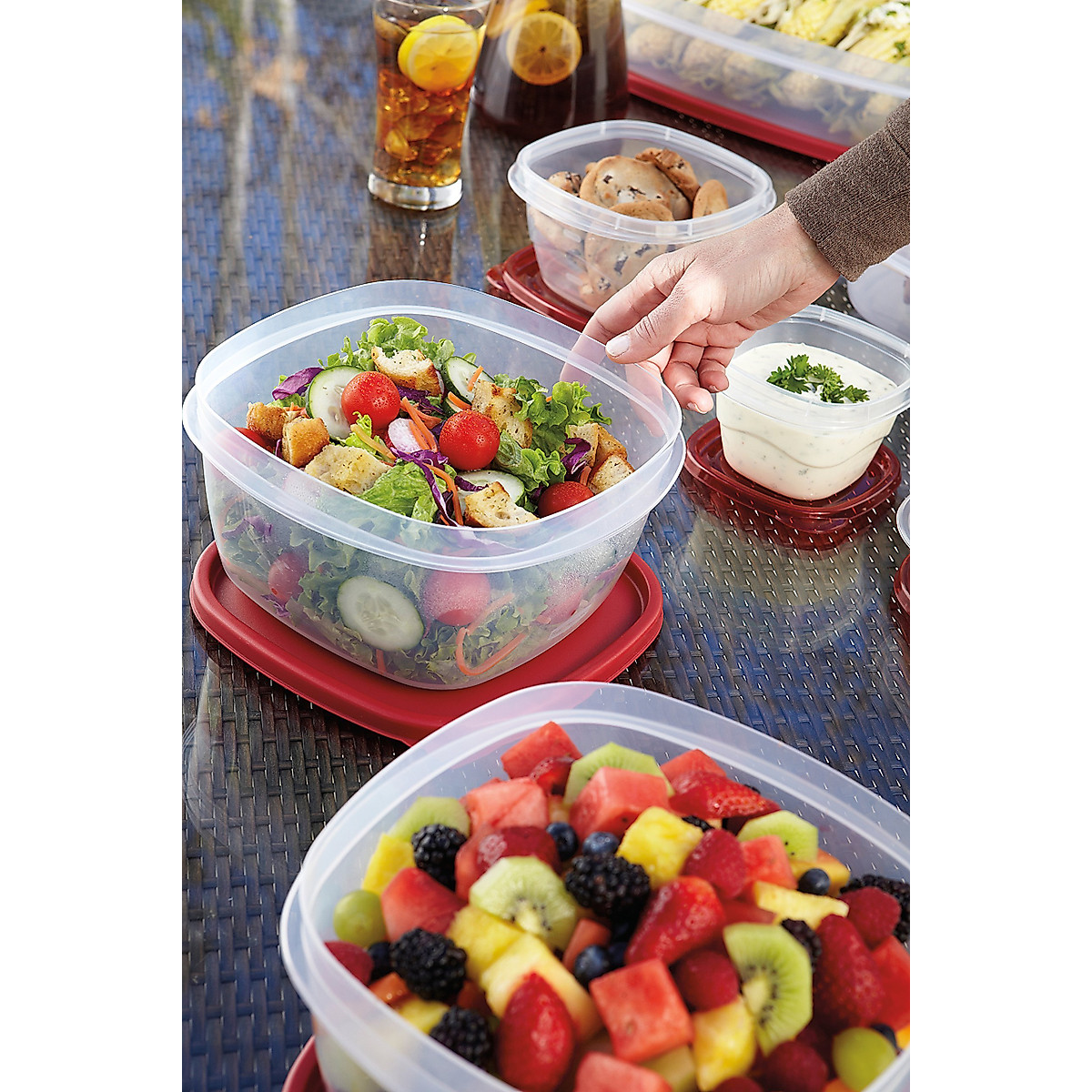 Rubbermaid Easy Find Lids Food Storage Container, 1.25 Cup, Racer Red