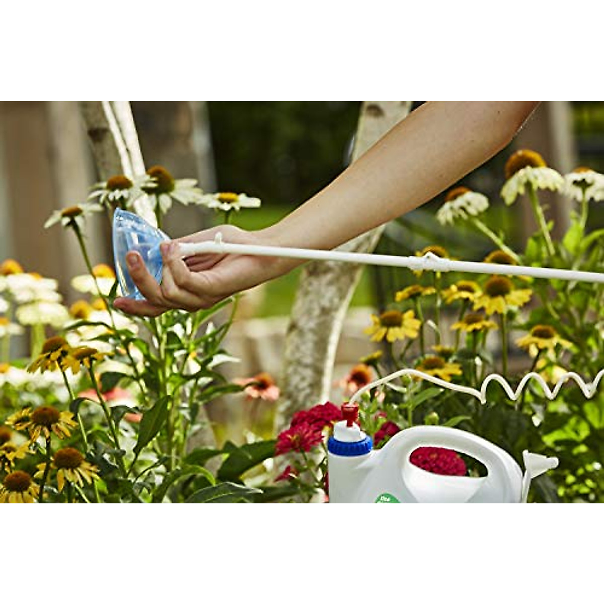 Roundup Ready-To-Use Weed & Grass Killer III -- with Sure Shot Wand, Use in & Around Vegetable Gardens, Tree Rings, Flower Beds, Patios & More, Kills to the Root, 1.33 gal.