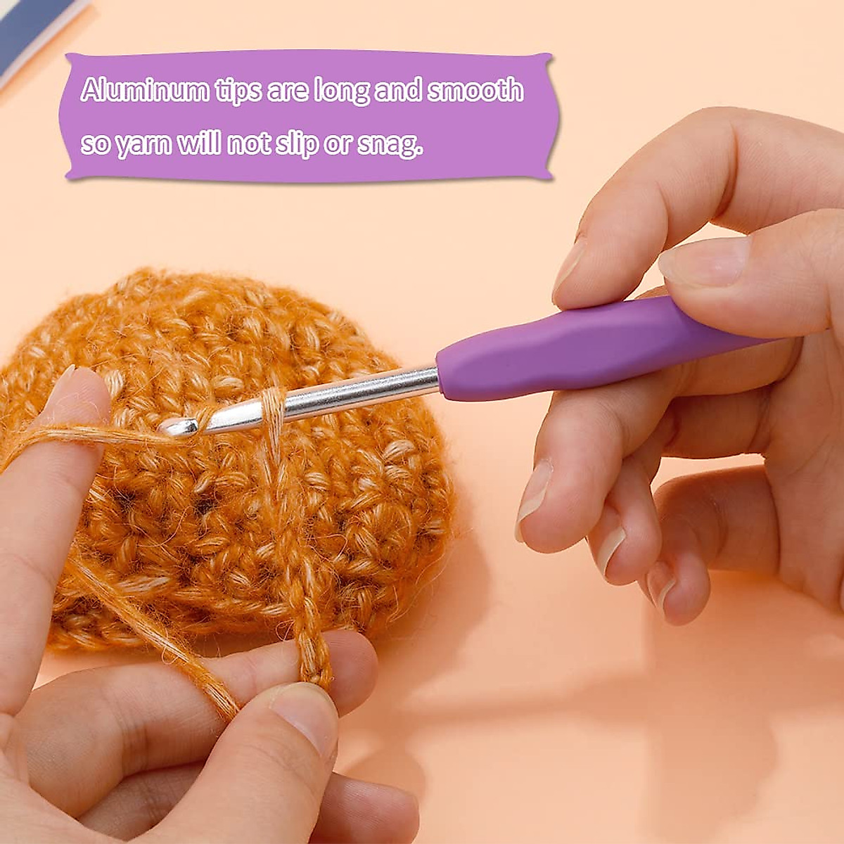 Crochet Hook, 5.0 mm Ergonomic Crochet Hook, Crochet Needles, Ergonomic Handle Crochet Hook, Knitting Needles with Soft Handle Beginners and Experienced Crochet Hobbyists (5.0 mm)