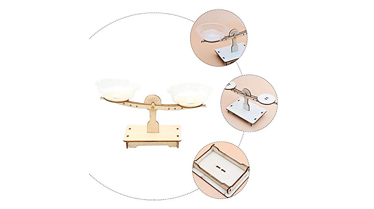 Baluue Wooden Balance Scale Toy - Montessori Learning Tool