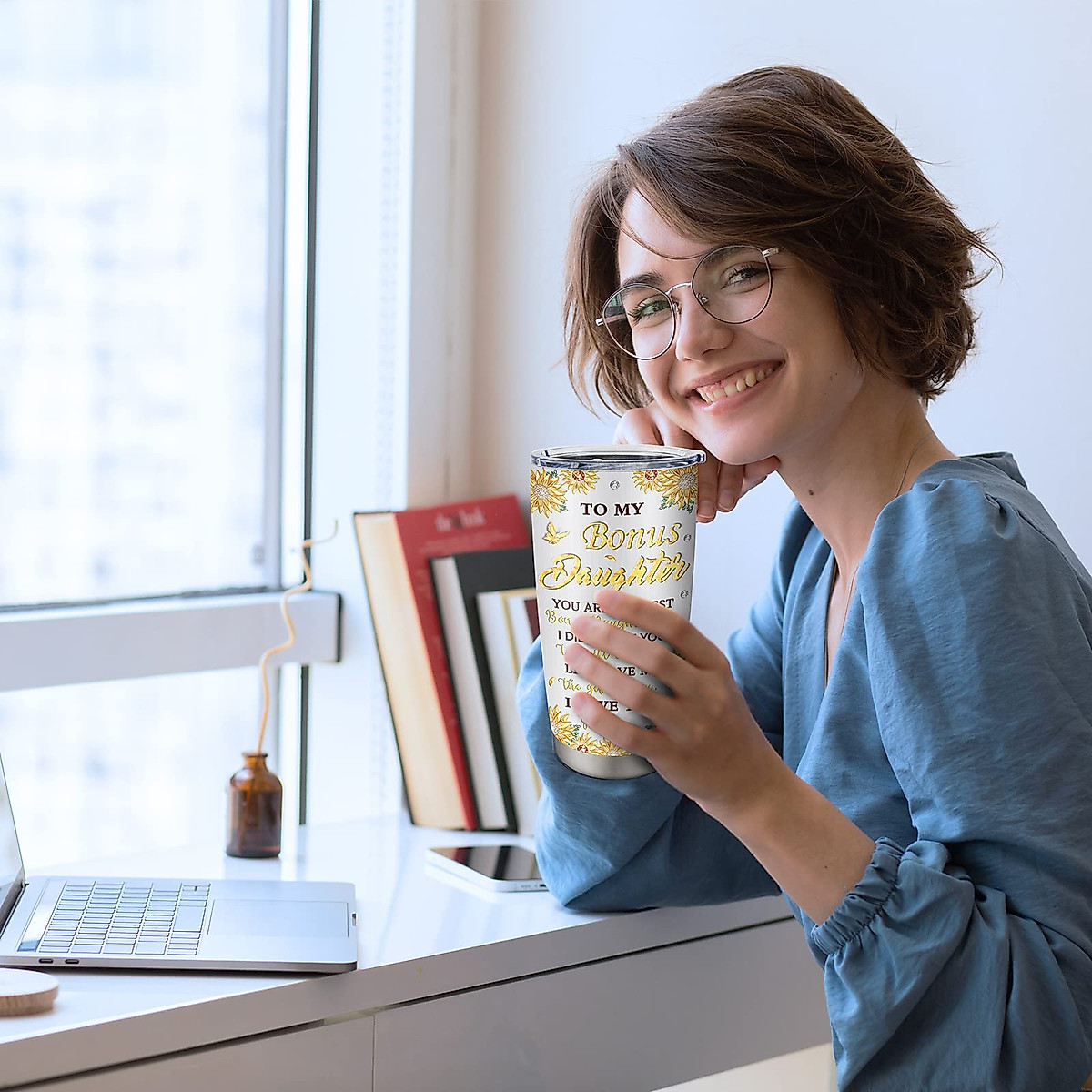 Fusui Bonus Daughter Gifts Cup, Gifts for Bonus Daughter, Bonus Daughter Gifts from Bonus Mom, Stepdaughter Gifts from Stepmom Stepdad, Best Bonus Daughter Birthday Gift Stainless Steel Tumbler 20oz