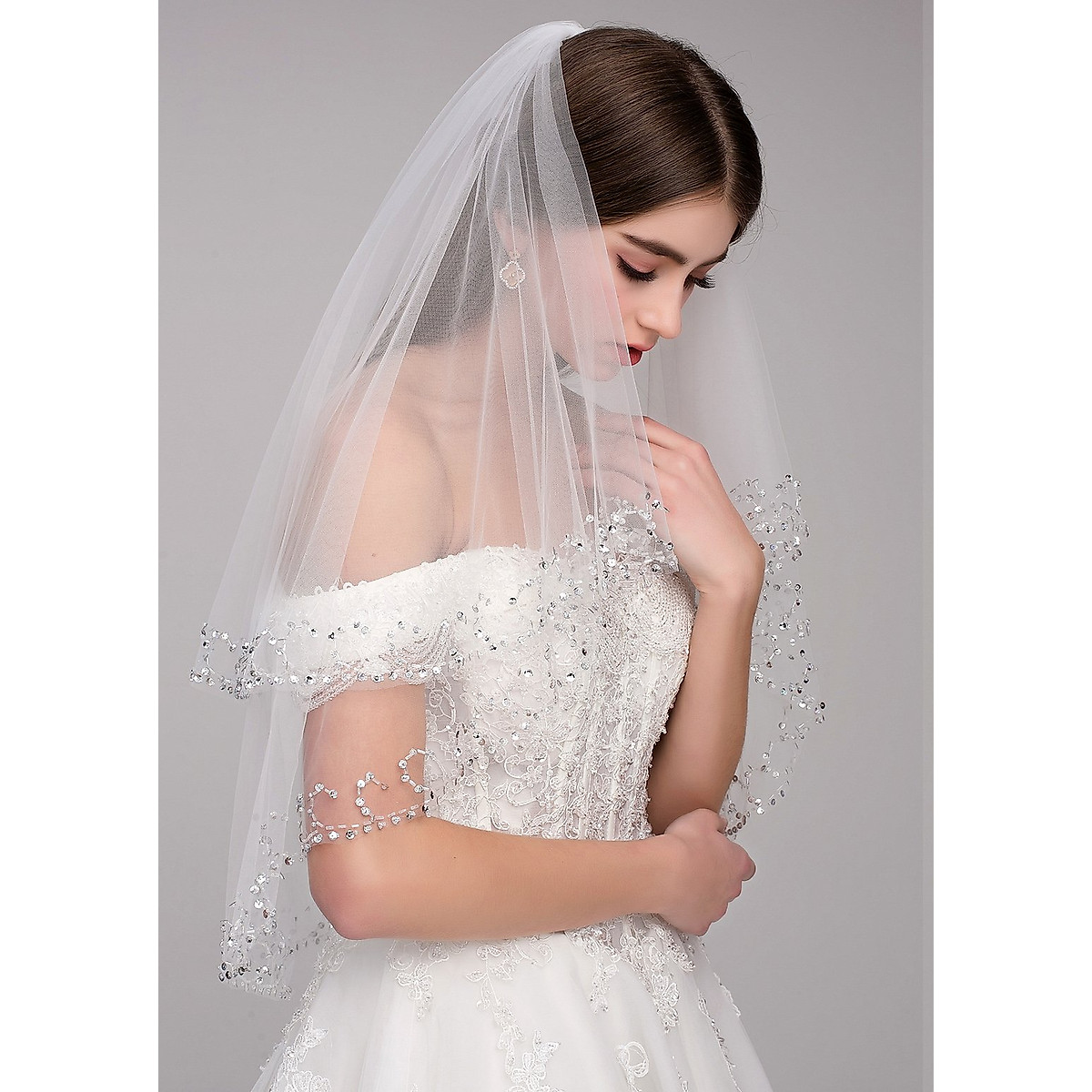 Malishow 2 Tiers Beaded Wedding Veil Sequin Pearl Edge Bling Bridal Veils New white