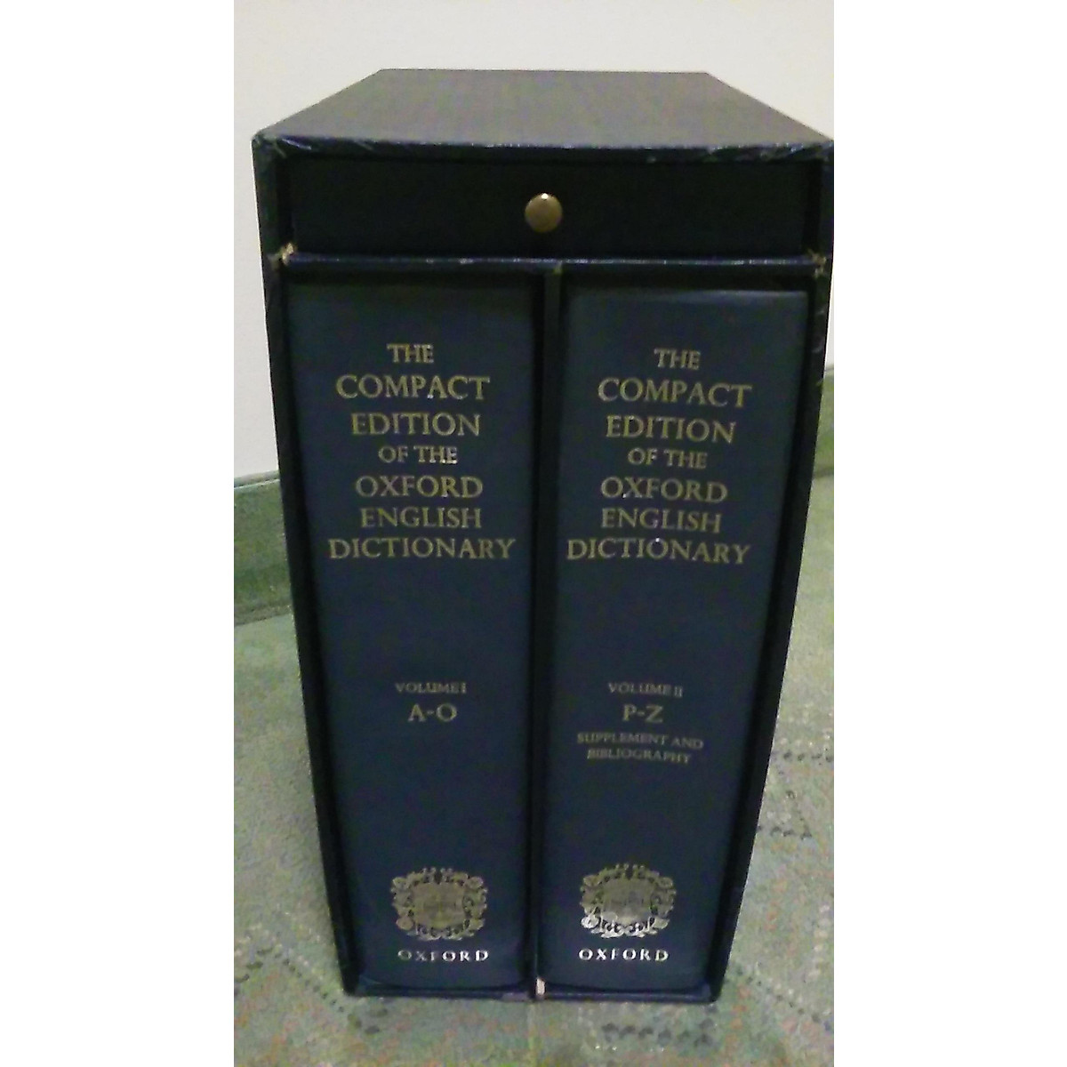 The Compact Edition of the Oxford English Dictionary (2 Volume Set)