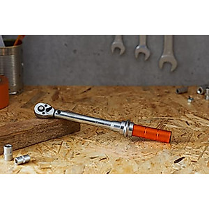 Amazon Basics 1/4-Inch Drive Click Torque Wrench - 20-150 inch-lb, 2.5-15 Nm