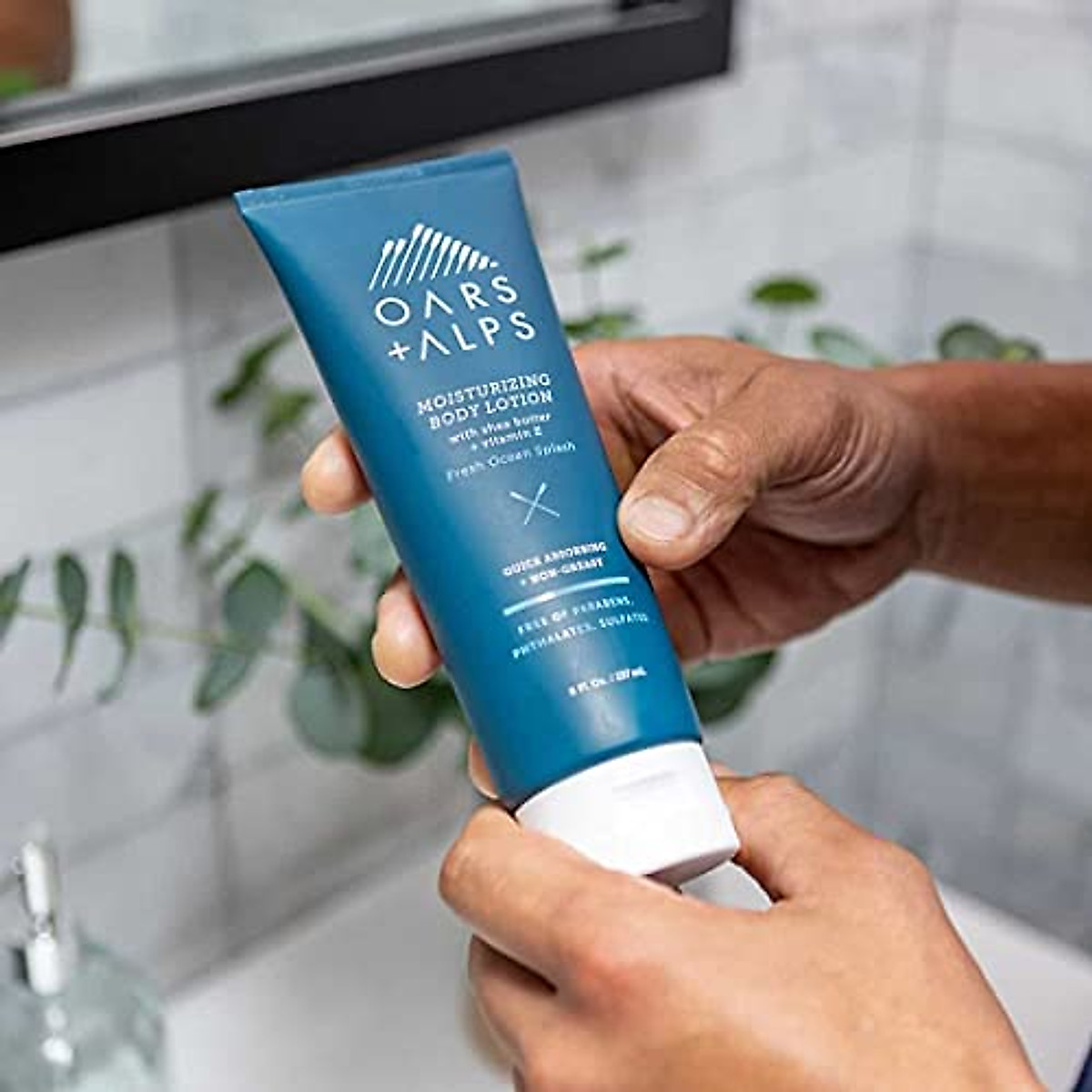 Oars + Alps Body Lotion with Vitamin E, Hydrates with Shea Butter and Sunflower Oil, Fresh Ocean Splash, 8 Oz