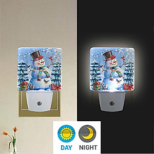 Wusikd Winter Snowman Night Light Set of 2 Snowflake Cardinal Bird Plug-in LED Nightlights Auto Dusk-to-Dawn Sensor Lamp for Bedroom Bathroom Kitchen Hallway Stairs Decorative