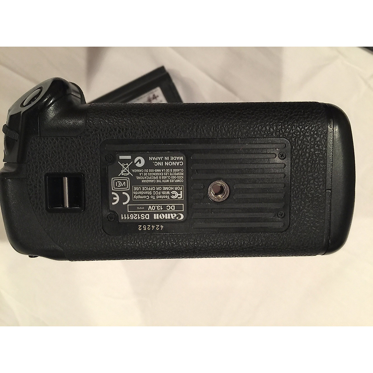 Canon EOS 1D Mark II N DSLR Camera (Body Only) (OLD MODEL)