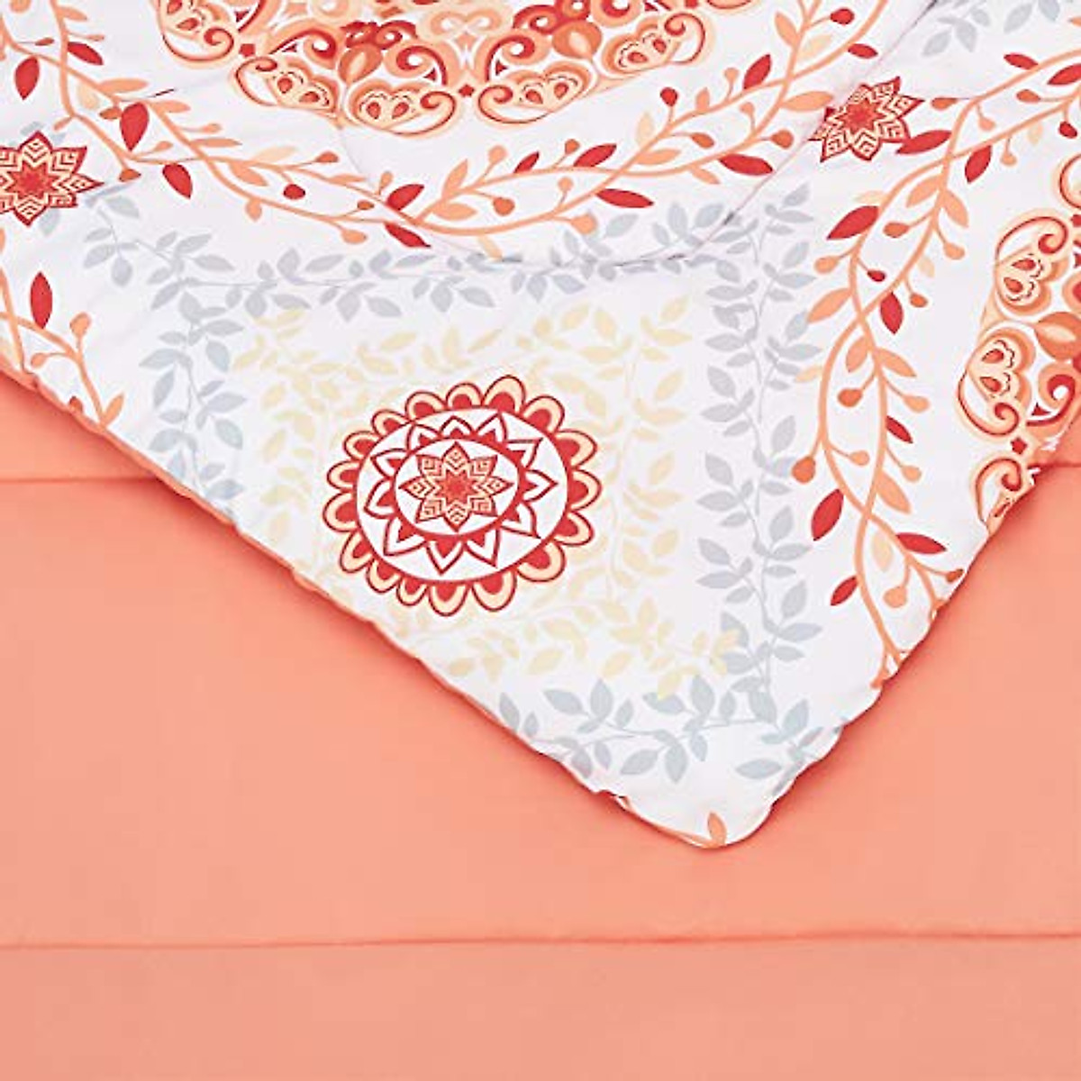 Amazon Basics Lightweight Microfiber 7 Piece Bed-in-a-Bag Comforter Bedding Set, Full/Queen, Coral Medallion