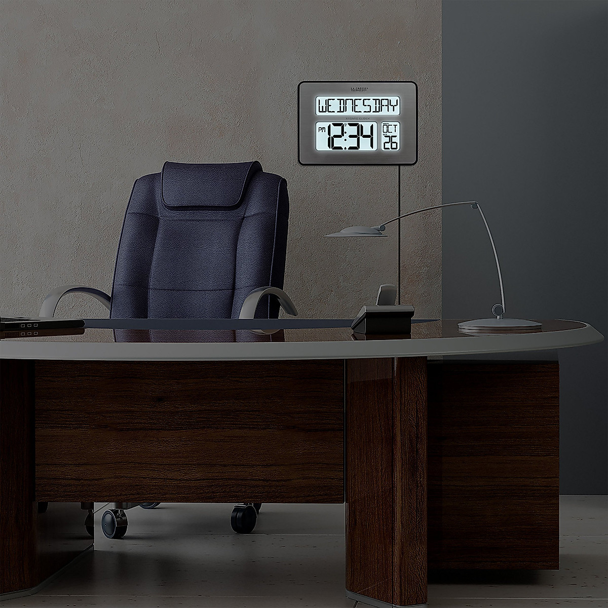 La Crosse Technology 513-1419BLv4-INT Backlight Atomic Full Calendar Clock with Extra Large Digits