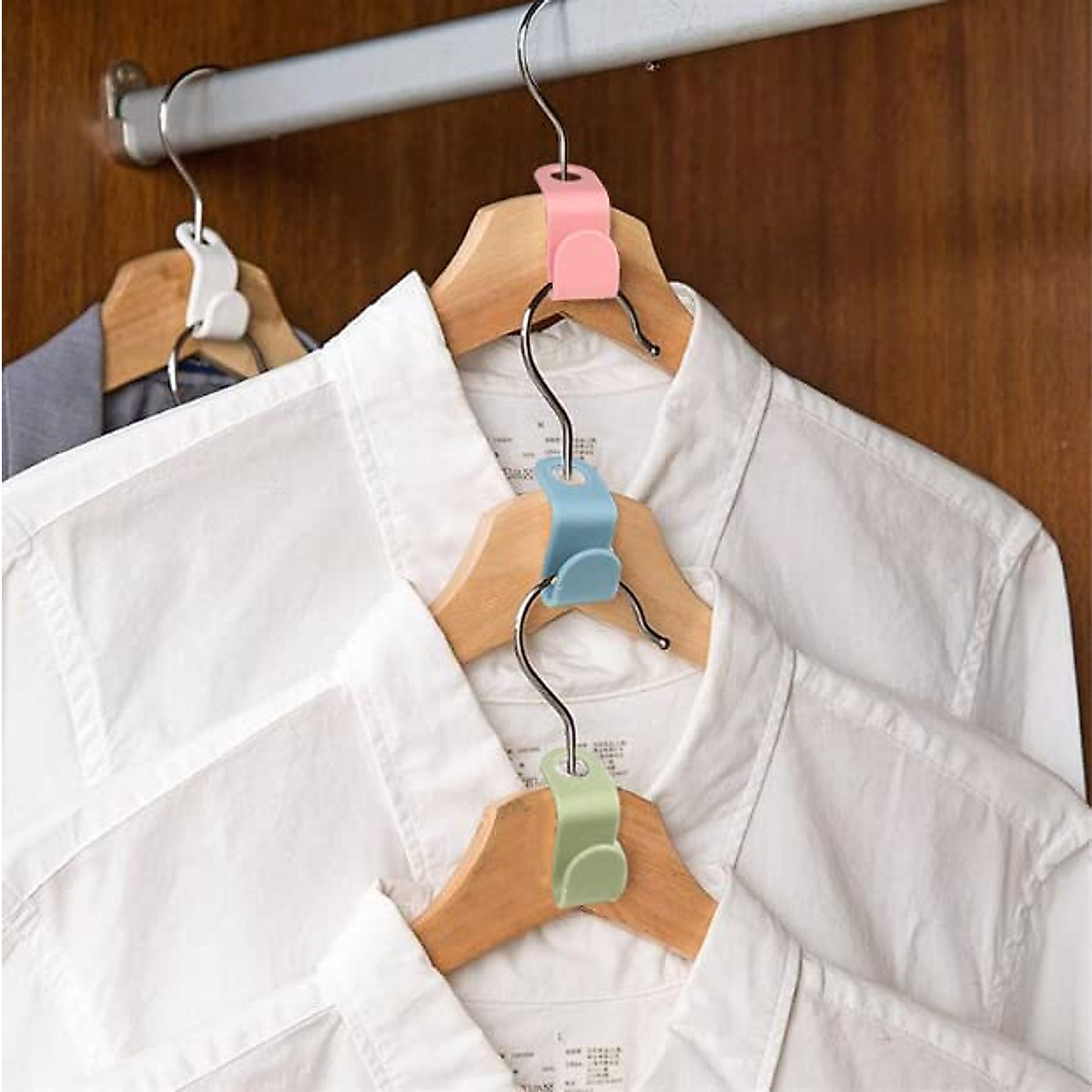 200Pcs Clothes Hanger Connector Hooks, 4 Colors of Space Saving Clothes Hanger Connector Hooks, Hangers Space Saving, Hanger Space Saving for Heavy Duty Plastic Closet Hanger Hooks