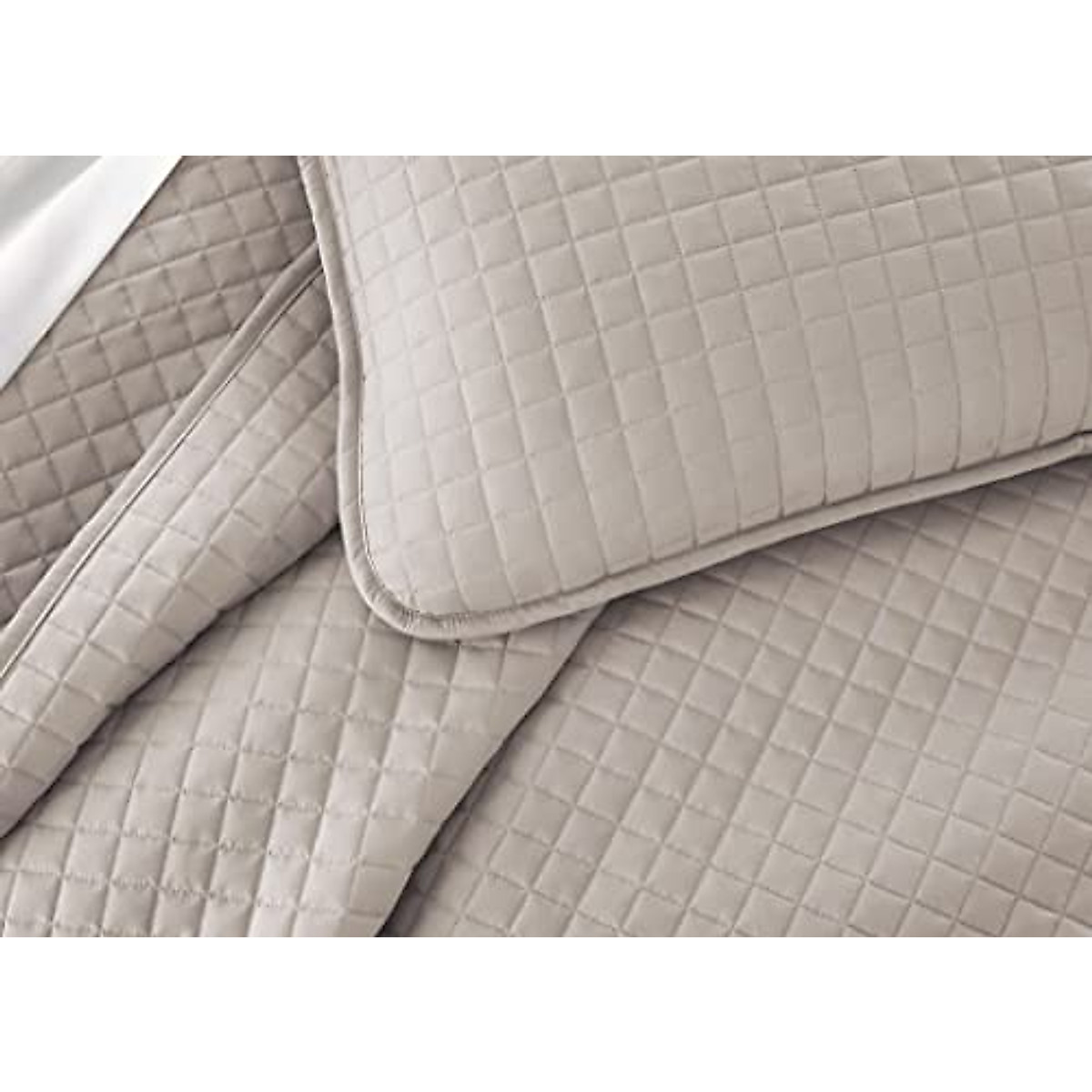 Vilano Springs, Premium Quality, Soft, Wrinkle & Fade Resistant, Easy Case, Oversized Quilt Cover Set with 1 Quilt Set and 2 Shams, King/California King, Bone