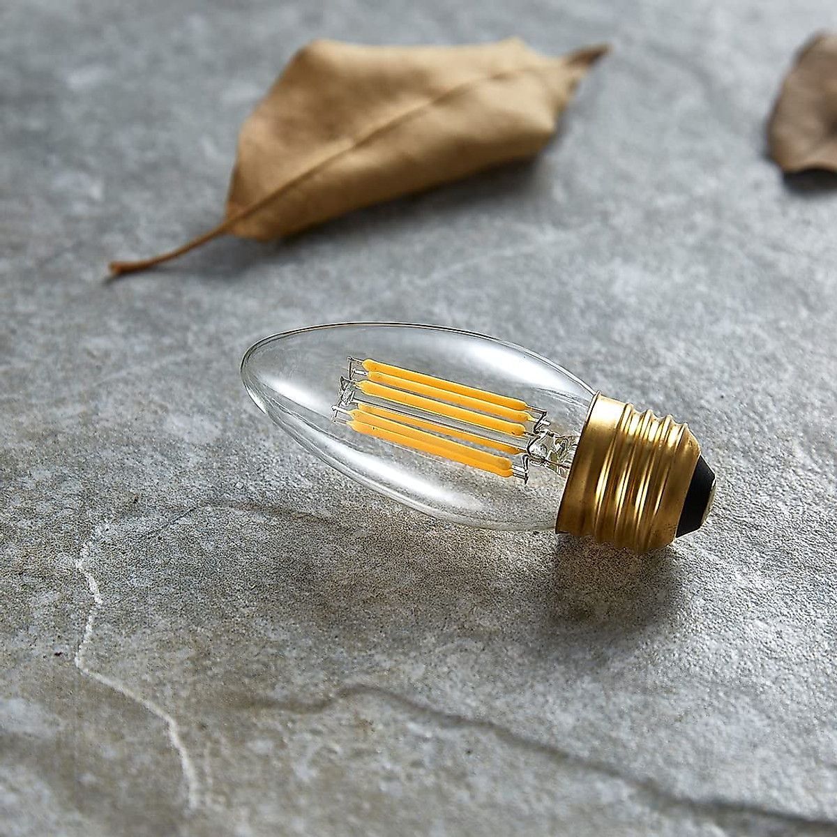 VCTC Lighting Dimmable 6W Vintage Edison E26 Candelabra LED Bulbs 3000K Warm White,C37 LED Filament Candle Bulbs 60W Equivalent, 550 Lumens, Pack of 6