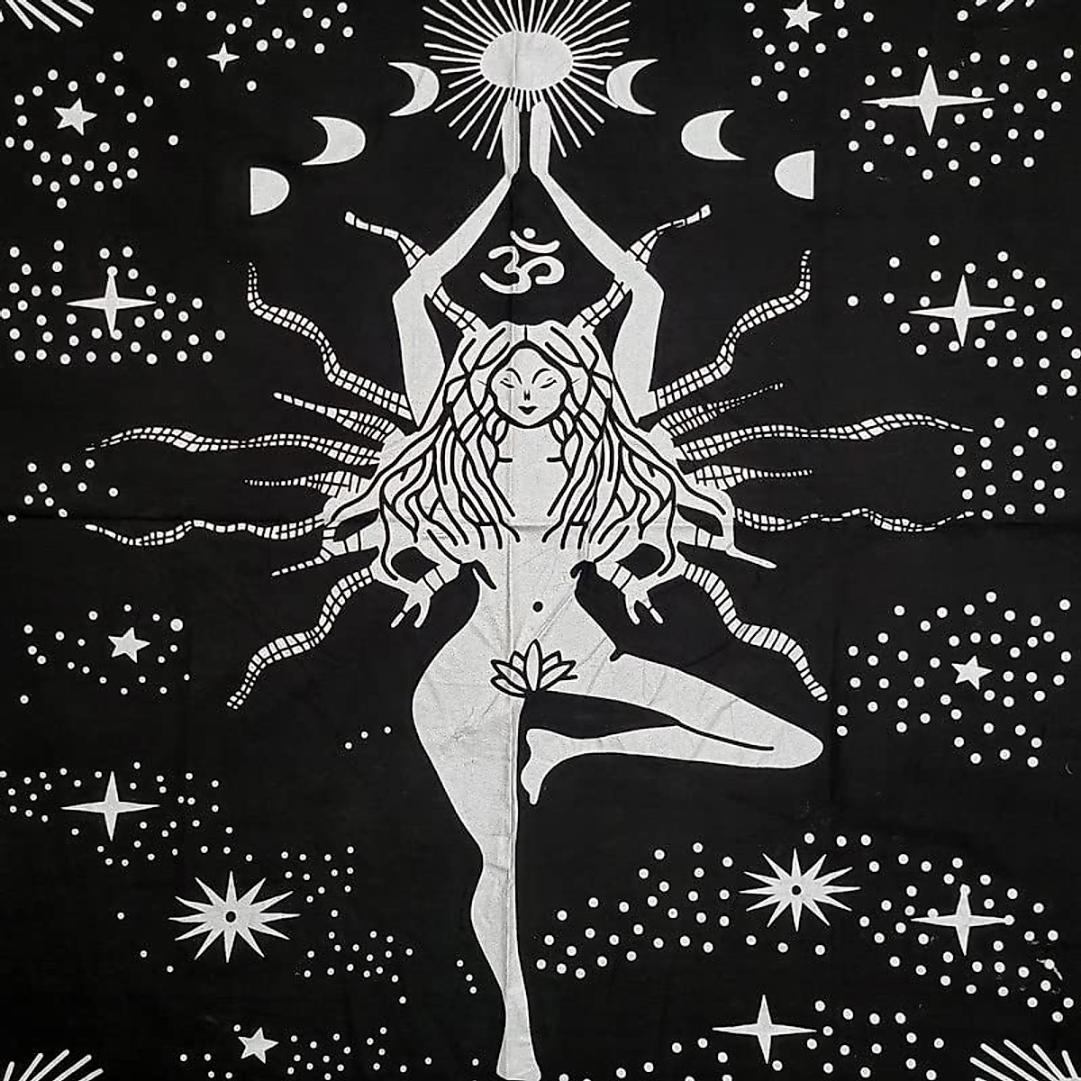 THE ART BOX Altar Cloth Tarot Cards Table Napkins Witchcraft Supplies Black Gold Tablecloth Square Alter Pagan Spiritual Celestial Deck Cloth with Fringes, Natraj-Silver, 36X36 Inch