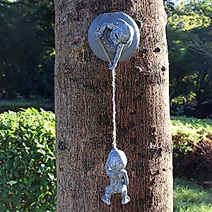 Carchistan Alien Brothers Tree Huggers Decorations Tree Sculptures - Aliens Climbing Rope for Garden Outdoor Whimsical Tree Statues - 2pcs Dreamy Garden Yard Art Decoration Ornaments