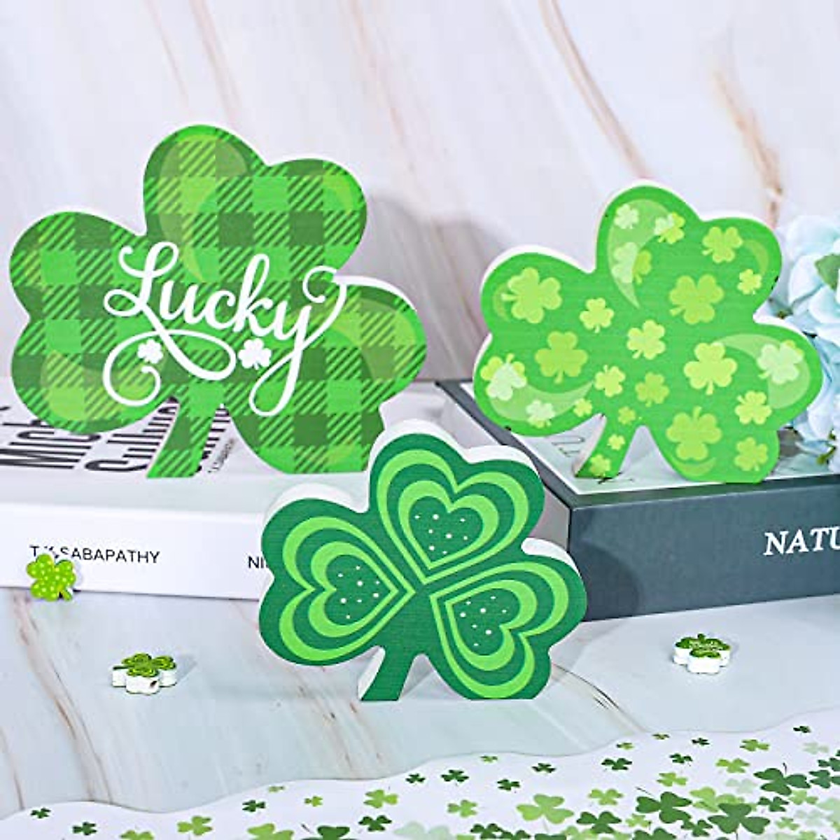 Whaline 3Pcs St. Patrick's Day Wooden Signs Green Plaid Shamrock Table Ornament Lucky Clover Double-Side Print Table Centerpieces Irish Holiday Table Centerpieces for Home Fireplace Tiered Tray Decor