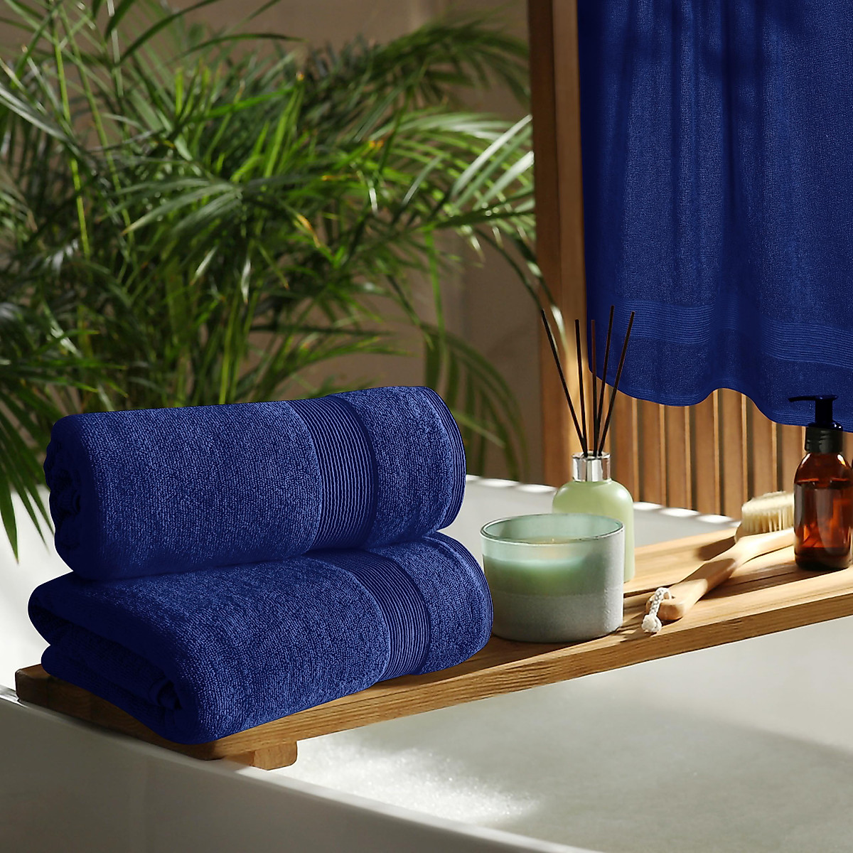 Belizzi Home 4 Pack Bath Towel Set 27x54, 100% Ring Spun Cotton, Ultra Soft Highly Absorbent Machine Washable Hotel Spa Quality Bath Towels for Bathroom, 4 Bath Towels - Navy Blue