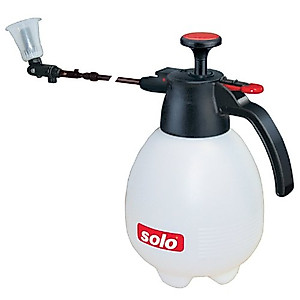 Solo 420 2-Liter One-Hand Pressure Sprayer with Adjustable Telescoping Wand
