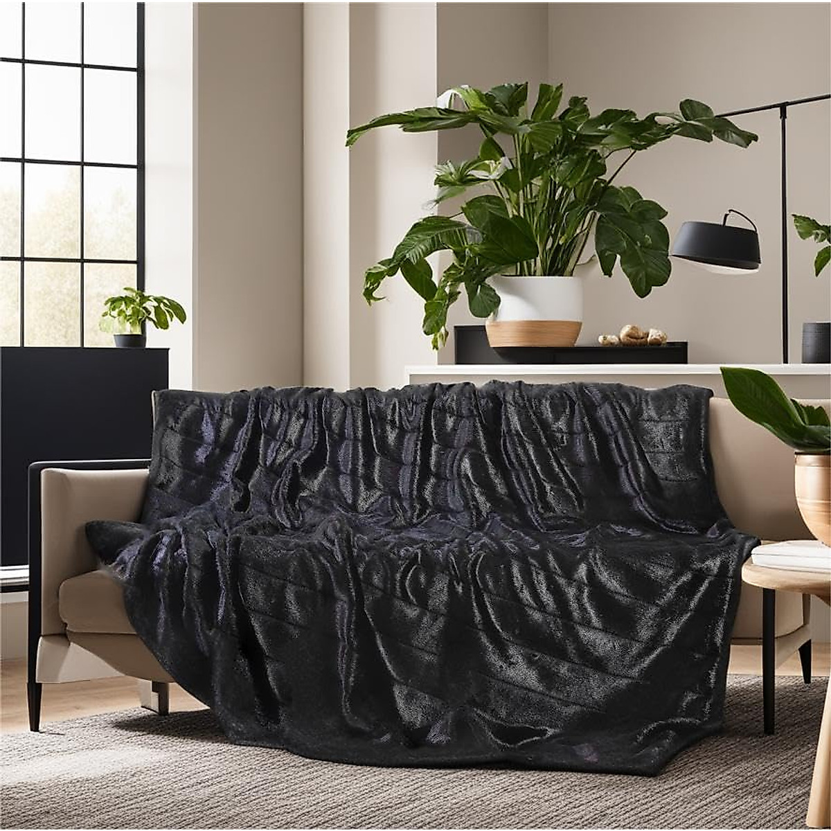 inchgrass Luxury Faux Fur Throw Blanket Mink Fur Warm Blanket for Couch Sofa Decor Bedding Room (Black, 60"x70")