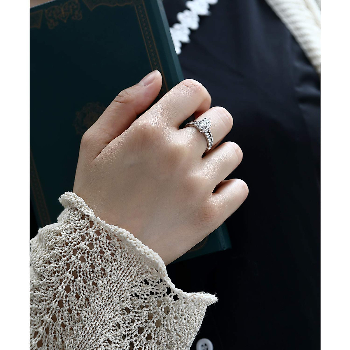 Gem Stone King 925 Sterling Silver Sky Blue Aquamarine Gemstone Birthstone Women Ring (1.03 Cttw, Oval 7X5MM, Available 5,6,7,8,9) (Size 9)