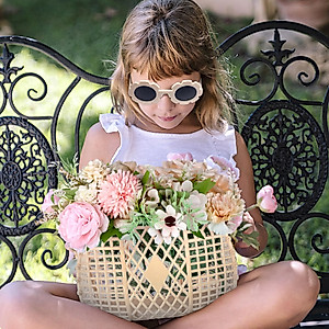 FIONUPI 16 Pcs Jelly Bags with Sunglasses for Women Wedding Jelly Purse Beach Bags Plastic Jelly Basket Flower Glasses for Bridal Wedding Party Gift