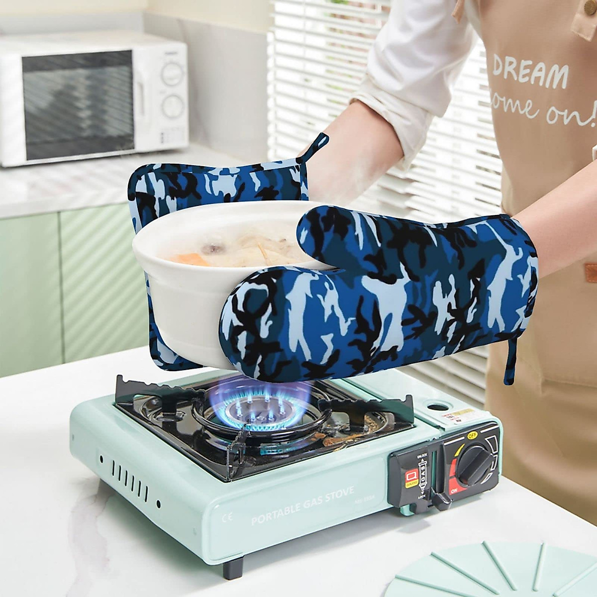 Blue Camo Silicone Oven Mitts Pot Holder Sets 2pcs Cute Design Washable Non Slip Kitchen Heat Resistant Mat Women's Cooking Gloves for Baking and BBQ Wear