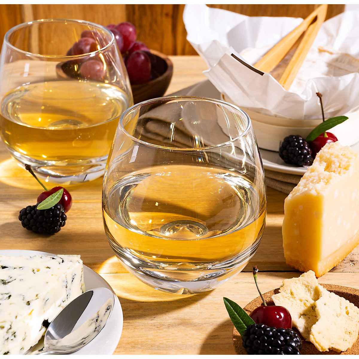 Mofado Crystal Stemless Wine Glasses in a Gift Box - (Set of 4) 15oz - Stable, Sturdy & Durable - For Red and White Wine