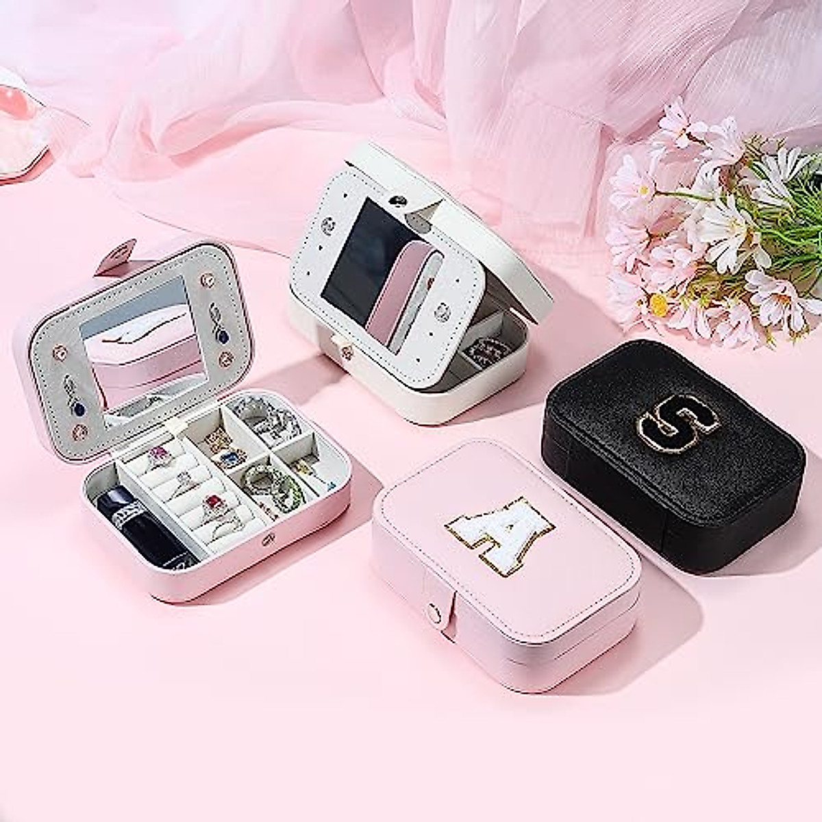 Parima Medium Jewelry Box for Girls, Travel Initial Jewelry Box for Girls | Medium Jewelry Organizer Box | Travel Jewelry Case Jewelry Box Organizer | Mini Travel Jewelry Box - Letter O, Pink