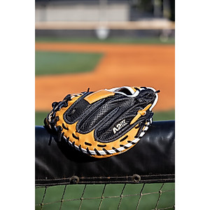 WILSON A2K M1D 33.5" Baseball Catcher's Mitt - Right Hand Throw