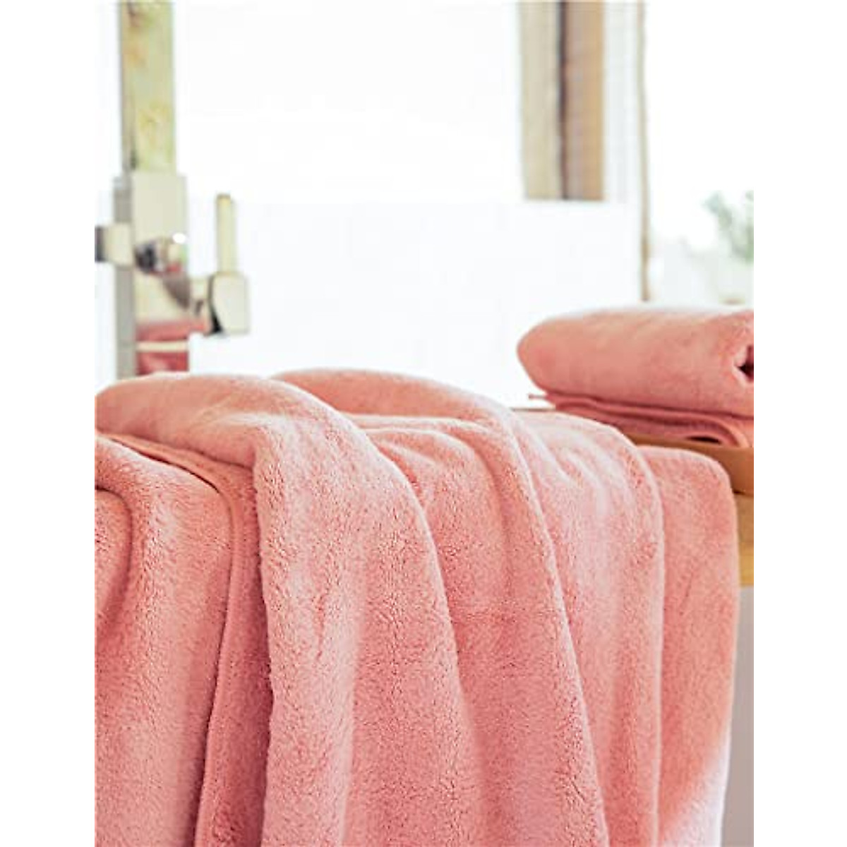 Salon and homeuse Soft Towel Coral Velvet(12-Pack, 14x29 inches) Quick-Dry Soft and Super Absorbent Microfiber Polyester Gym Hand Towel (Pink, Coral Velvet)