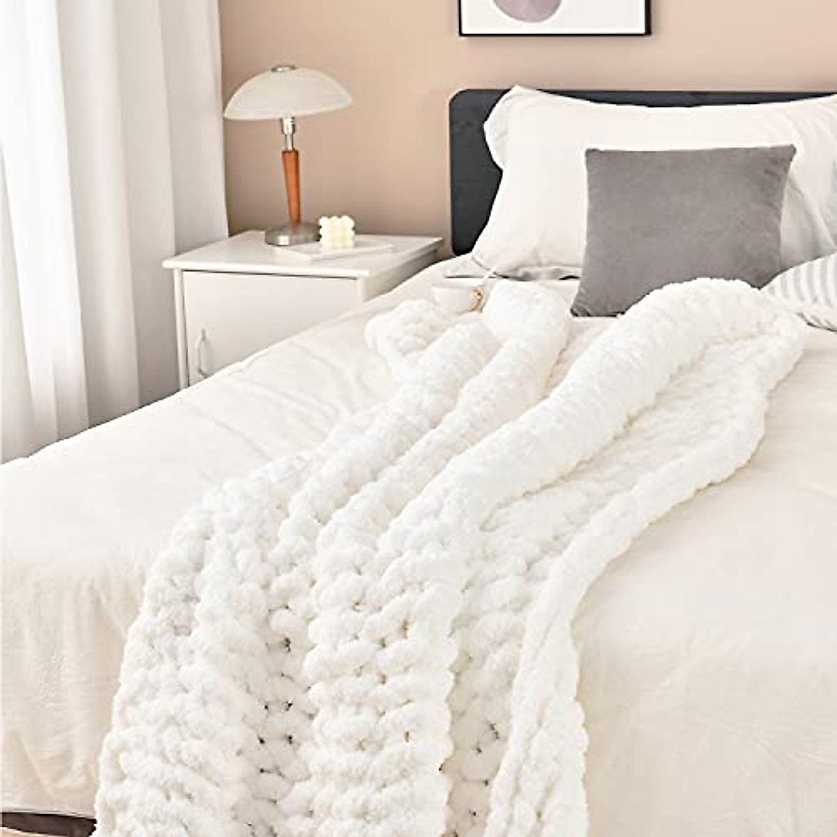 CHYOUL Chenille Chunky Knit Blanket Hand Made Warm Throw Cozy Crochet Blanket Warm Gift White 40"x80"（Three Seater Sofa/Twin Size）