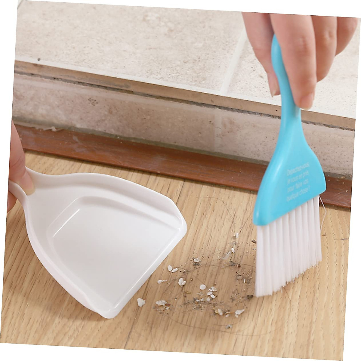 SOLUSTRE 2 Sets Keyboard Cleaning Tools Hand dust Broom Household Supplies Hand Whisk Broom Handled Dustpan Cleaning Dustpan Kids Broom Keyboard Broom Dustpan Mini Cleaning Brush Child