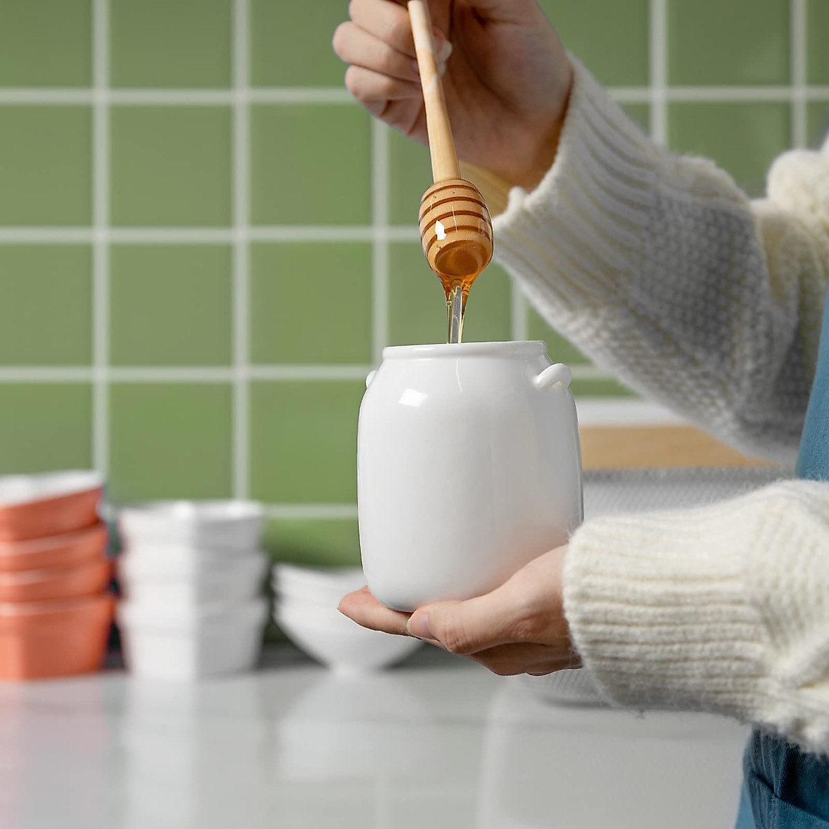 LIFVER Honey Jar with Wooden Dipper and Lid, Cute Ceramic Honey Bee Pot for Storage, Honey Pot with Handle for Sugar, Jam and Salsa, Birthday Housewarming Christmas Gift - 12 Ounce, White