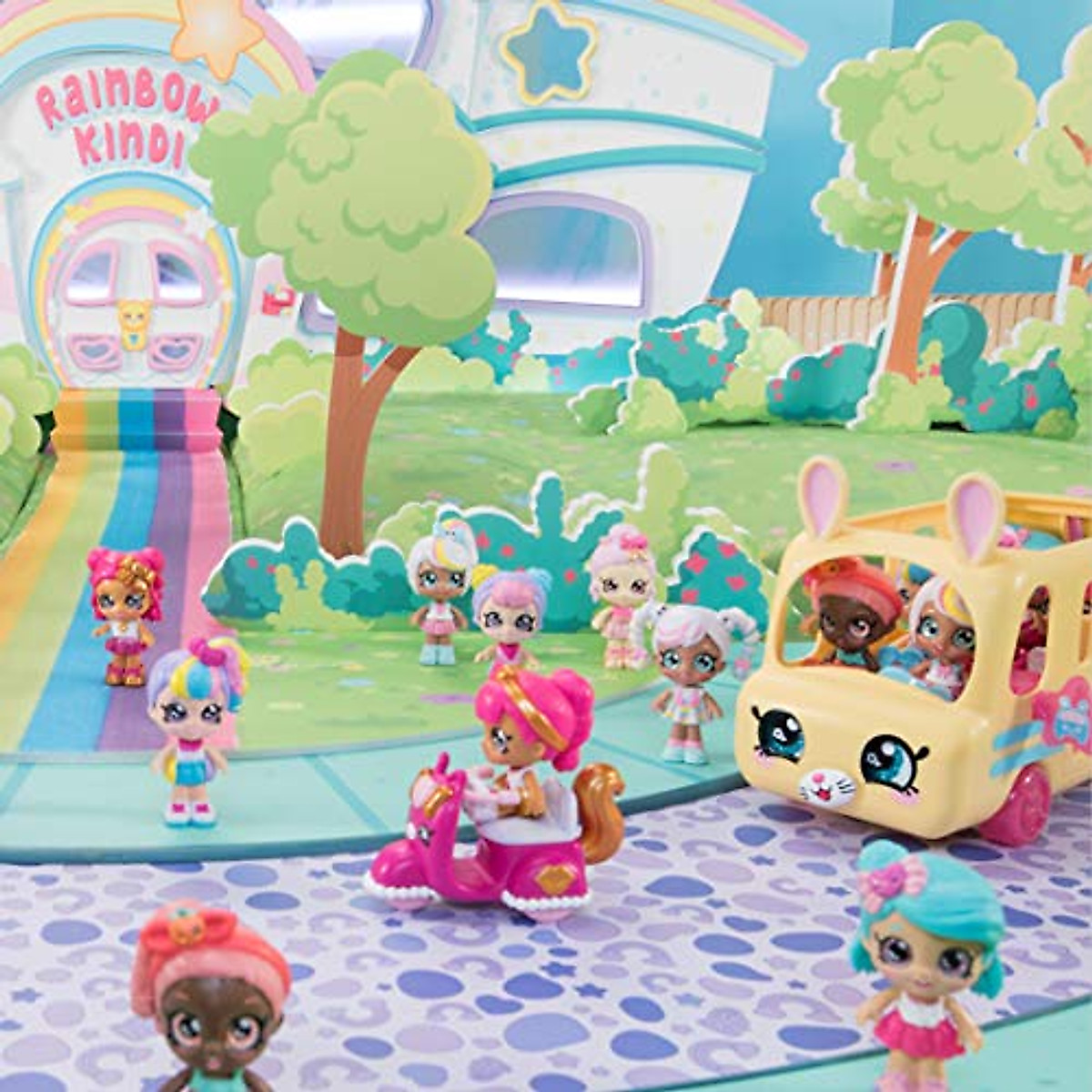 Kindi Kids Minis Collectible School Bus and Posable Bobble Head Figurine 2pc