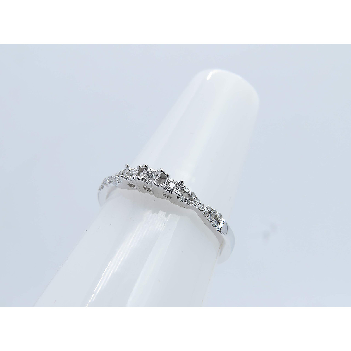 Dazzlingrock Collection 0.10 Carat (Cttw) 10k Round Diamond Women Crossover Swirl 3 Stone Engagement Ring 1/10 CT, White Gold, Size 7.5