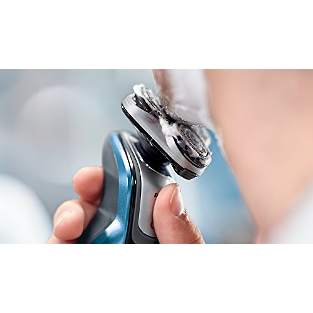 Philips Aquatouch S5420/06, Wet and Dry Men's Electric Shaver with Smartclick Precision Trimmer